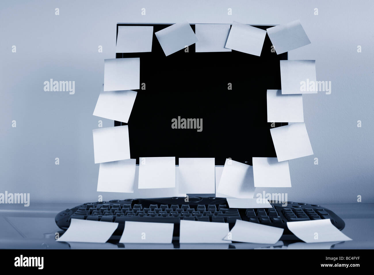 Monitor screen keyboard hi-res stock photography and images - Alamy