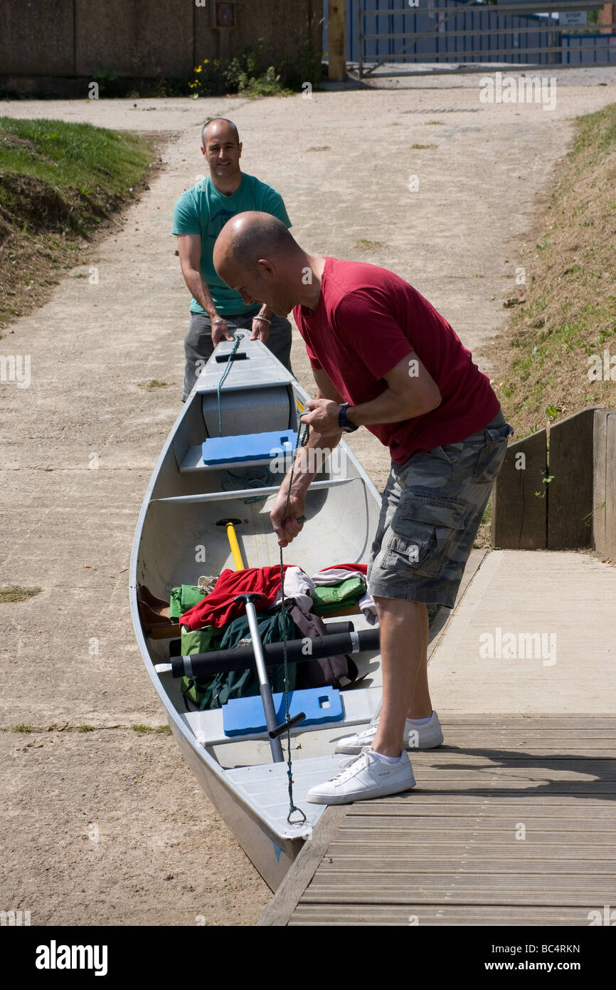 Carrying canoe hi-res stock photography and images - Alamy