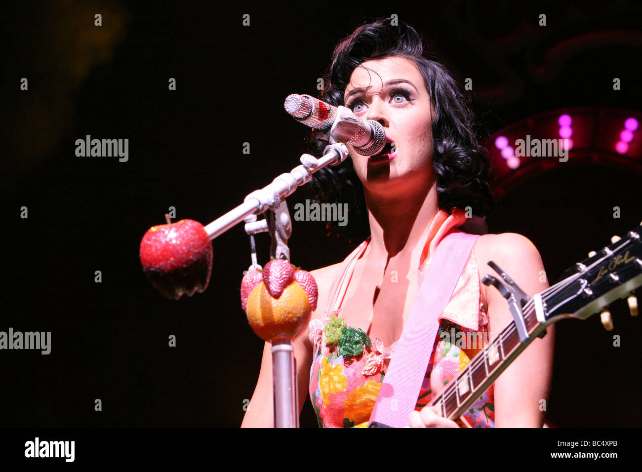 Katy perry hi-res stock photography and images - Alamy