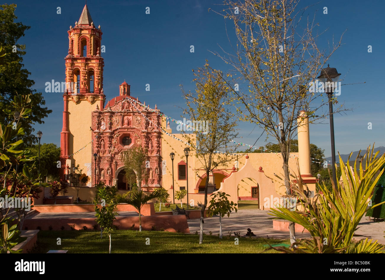 Landa mission one five sierra hi-res stock photography and images - Alamy