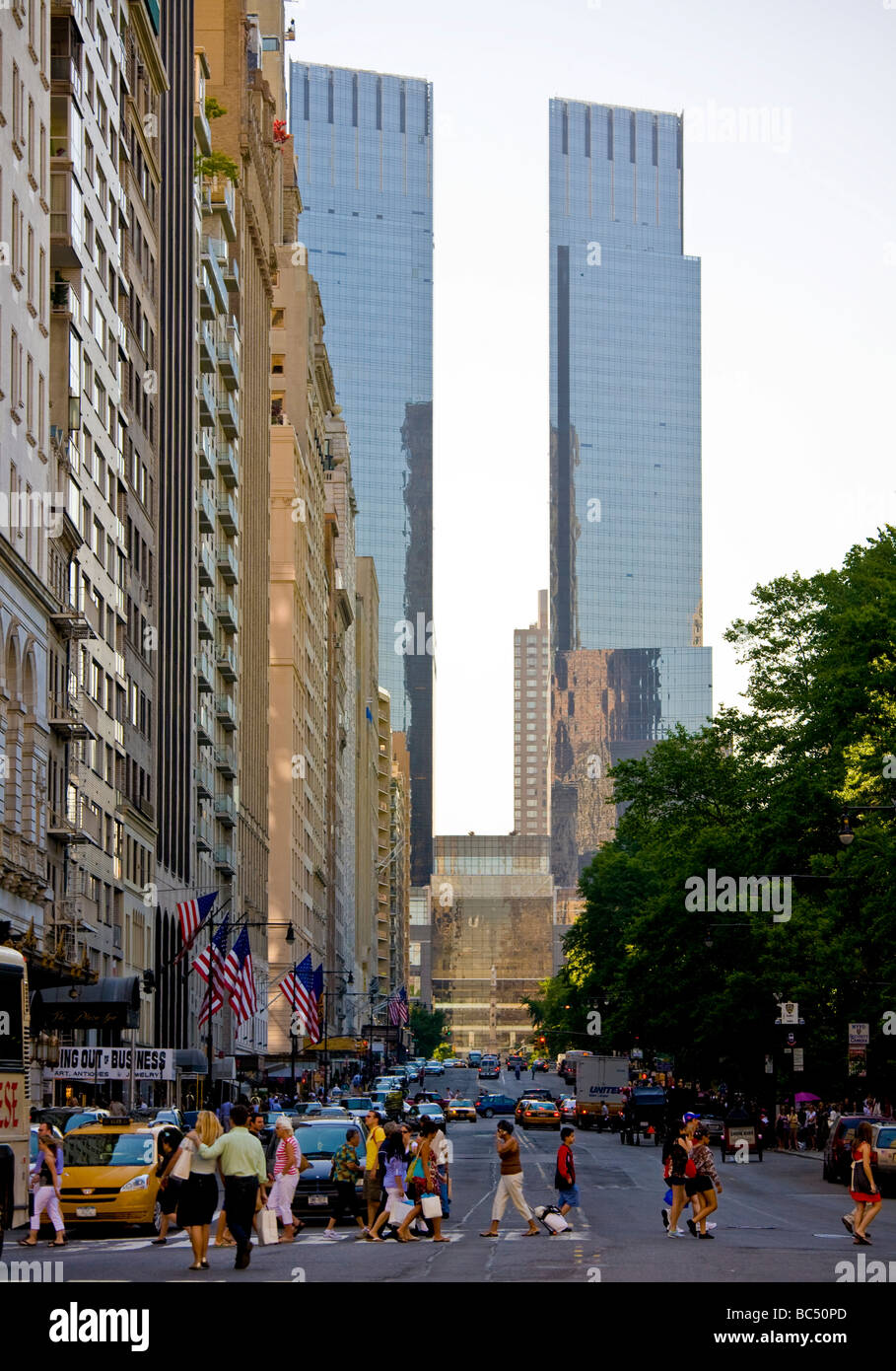 Street scene in New York City Stock Photo - Alamy