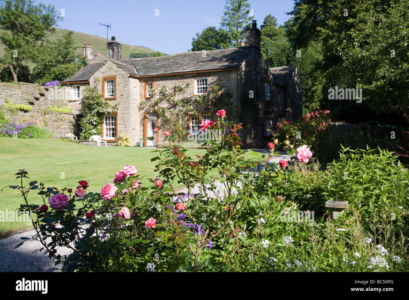 Old parsonage gardens hi-res stock photography and images - Alamy