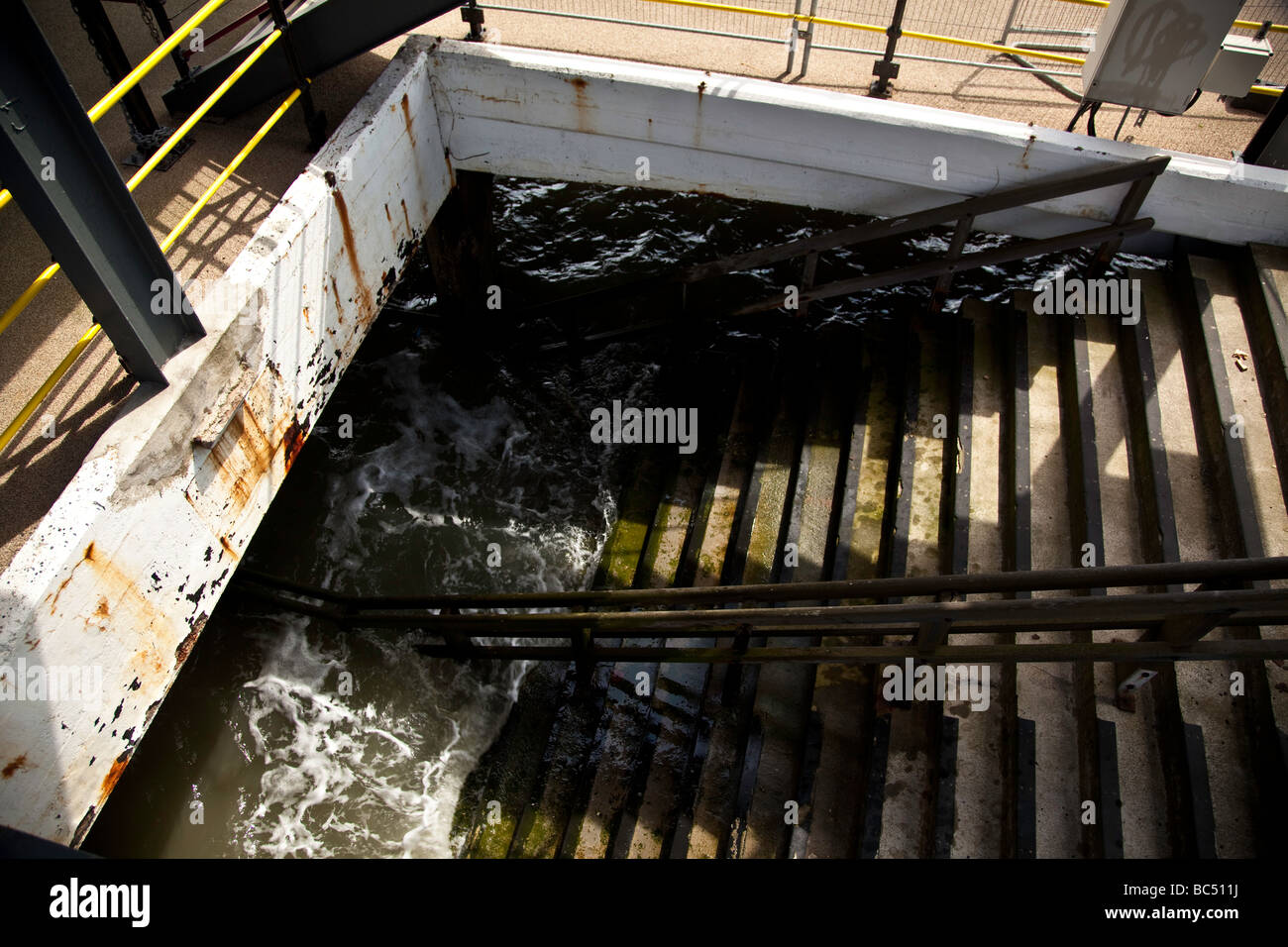 High Tide,Southend Pier Stock Photo - Alamy