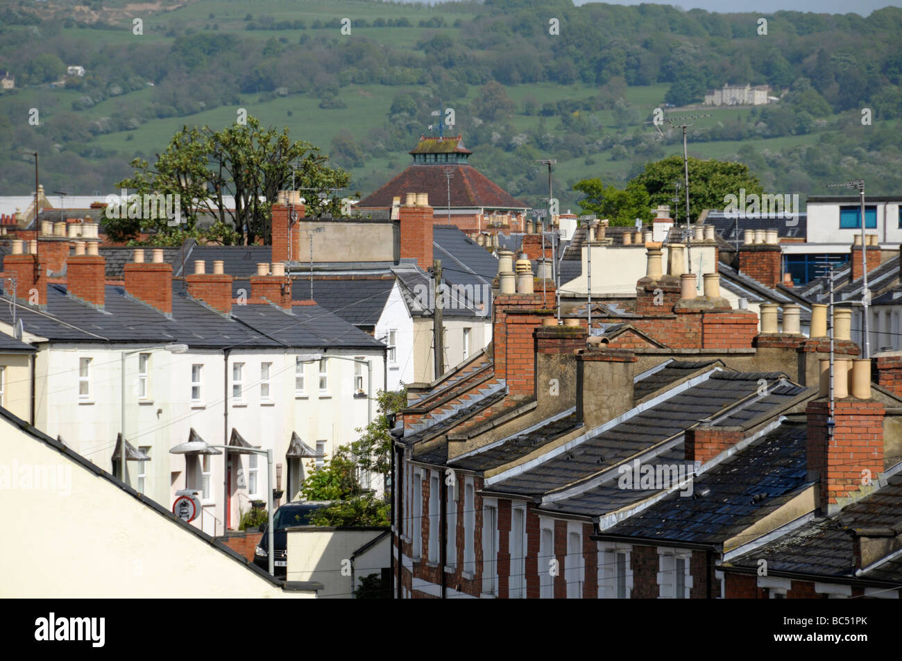 Houses over the hills hi-res stock photography and images - Alamy