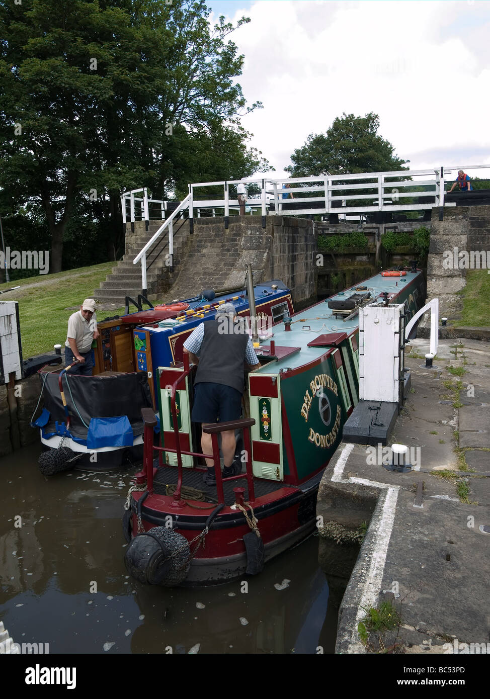 Canal boat leeds liverpool canal hi-res stock photography and images ...