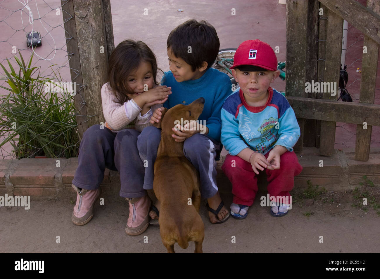 Poor brazilian children Stock Photo - Alamy