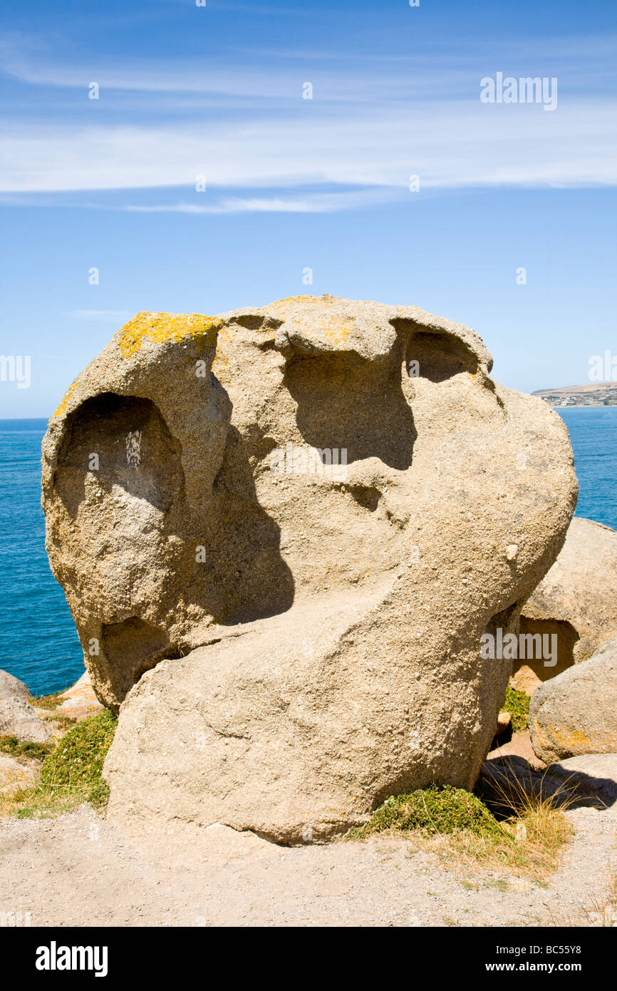 Umbrella rock hi-res stock photography and images - Alamy