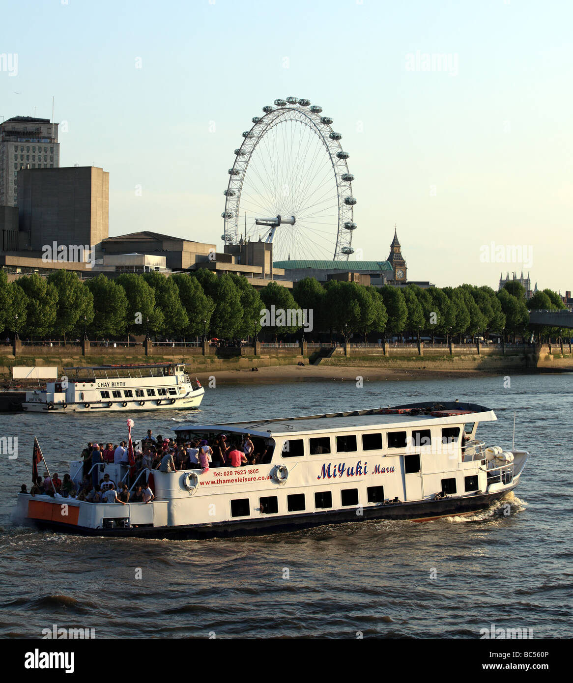 London riverboat cruise hi-res stock photography and images - Alamy