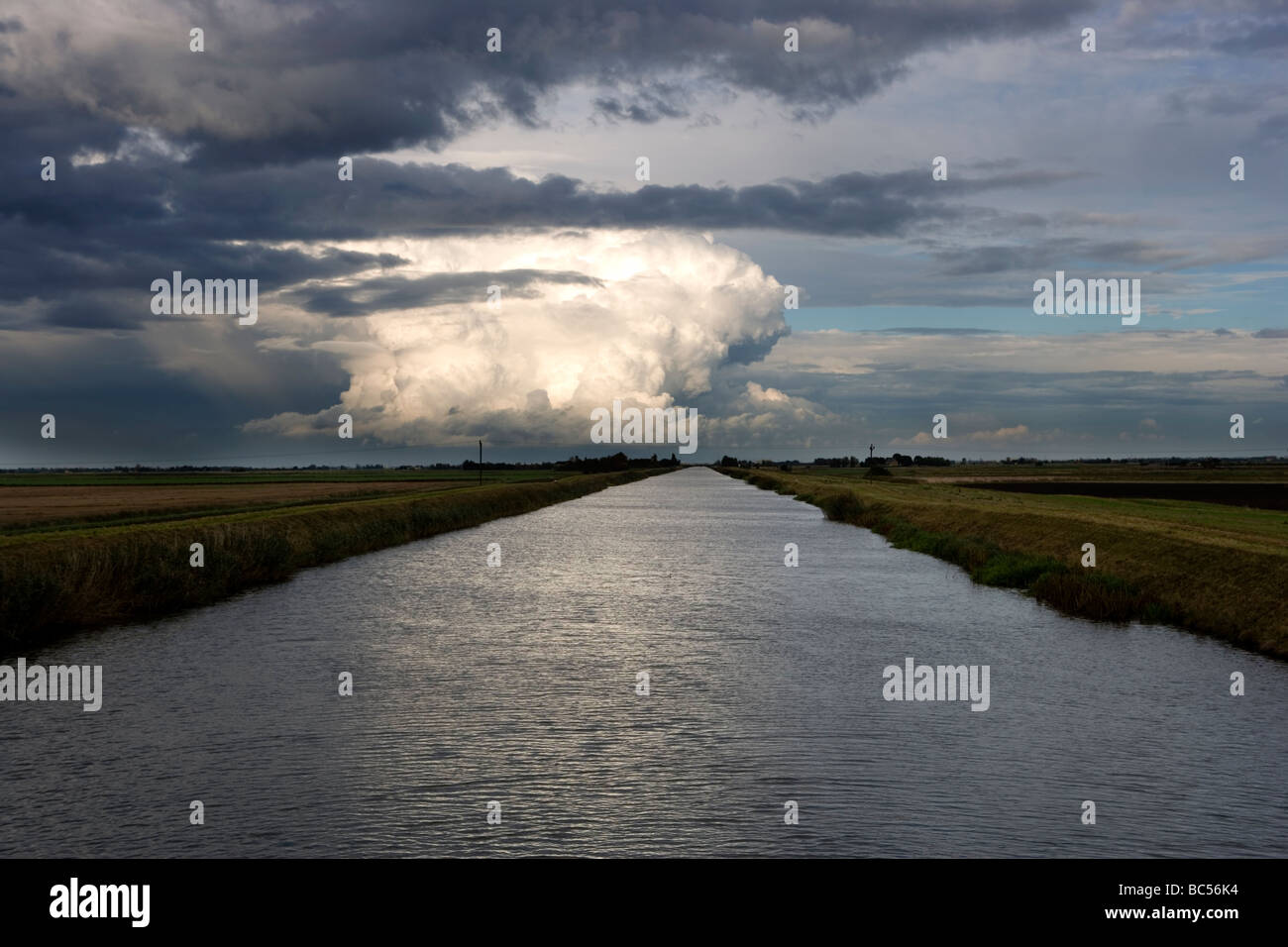 Middle Level The Fens Norfolk England Stock Photo - Alamy