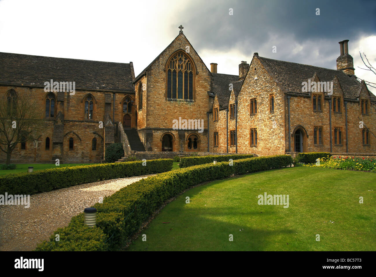 Sherborne school hi-res stock photography and images - Alamy