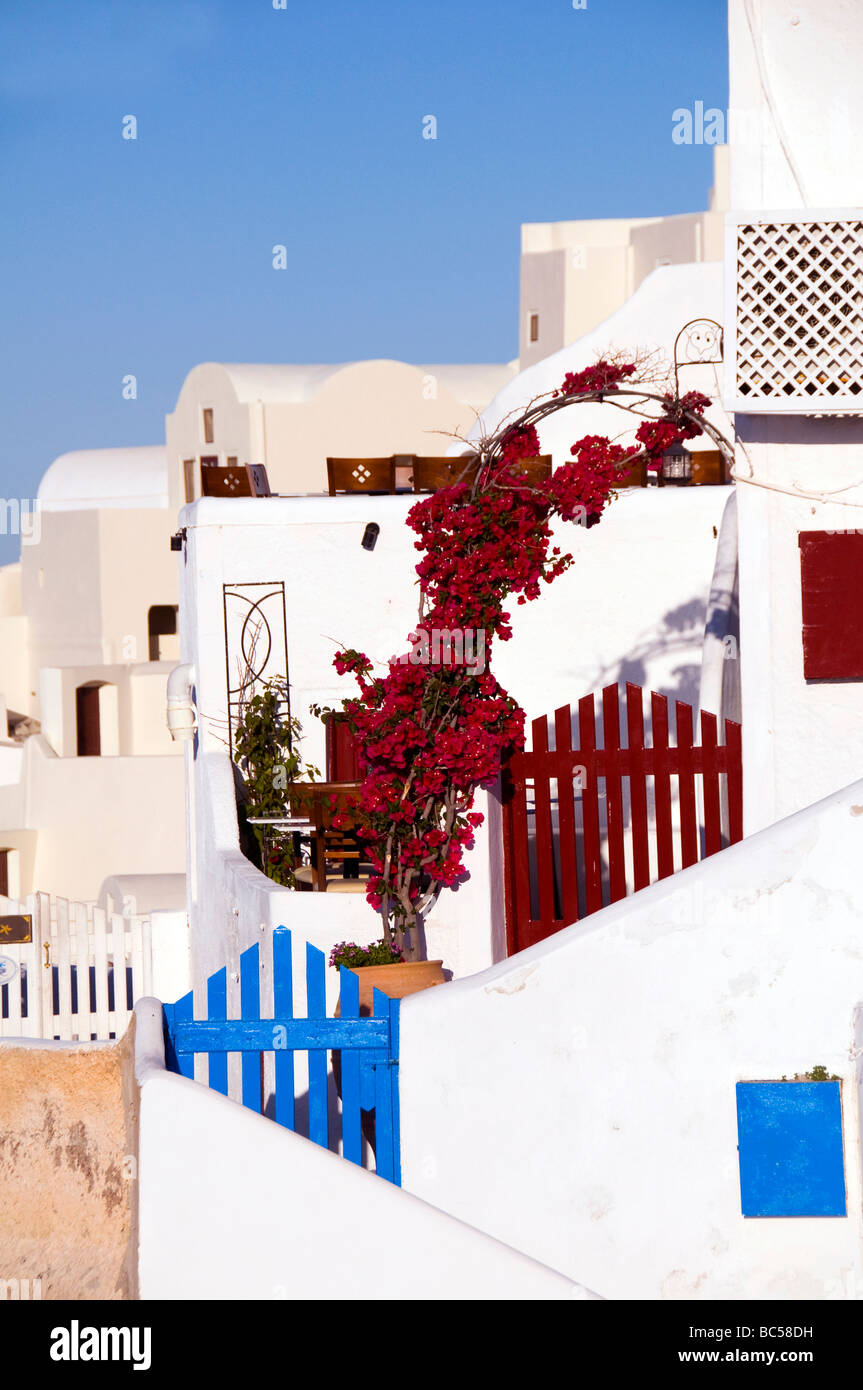 classic greek island architecture of whitewashed buildings in Stock ...