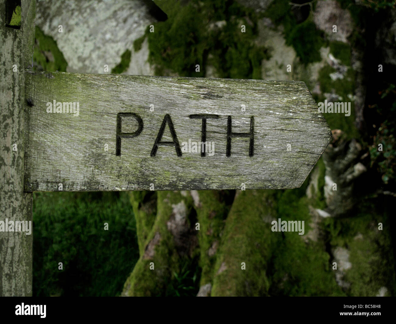 Country walk sign hi-res stock photography and images - Alamy