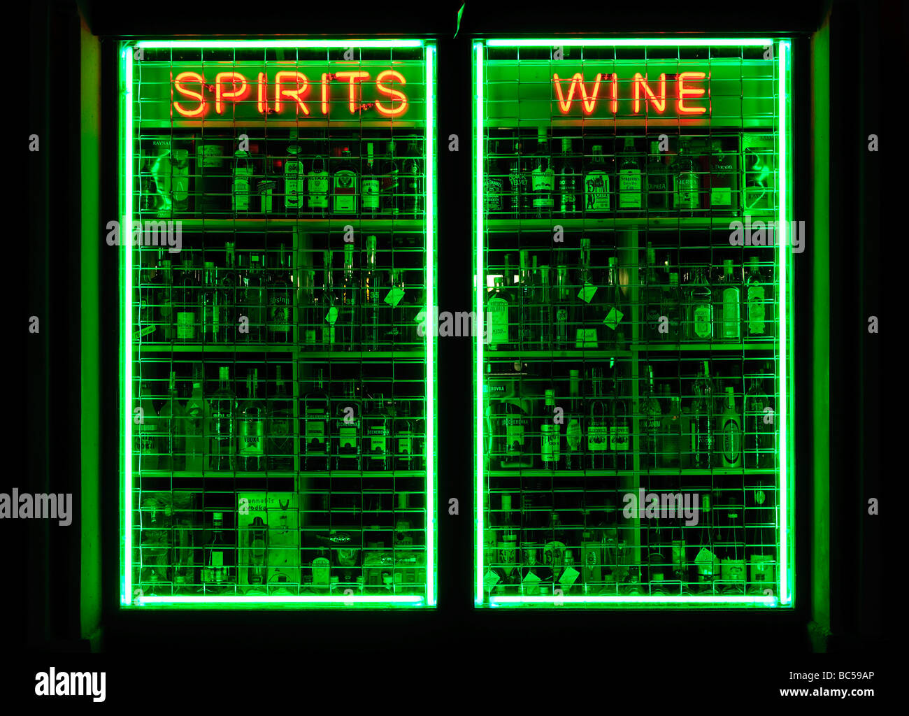 Striking neon outlines hi-res stock photography and images - Alamy