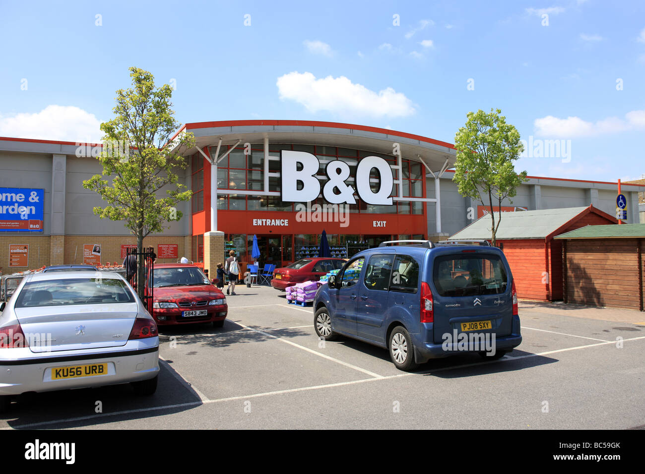 B&Q DIY Store Stock Photo - Alamy