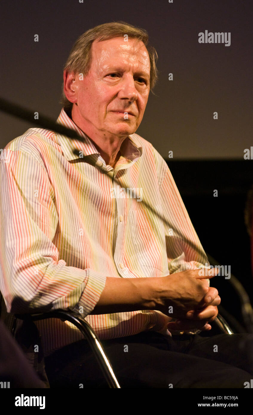 Anthony giddens sociologist hi-res stock photography and images - Alamy
