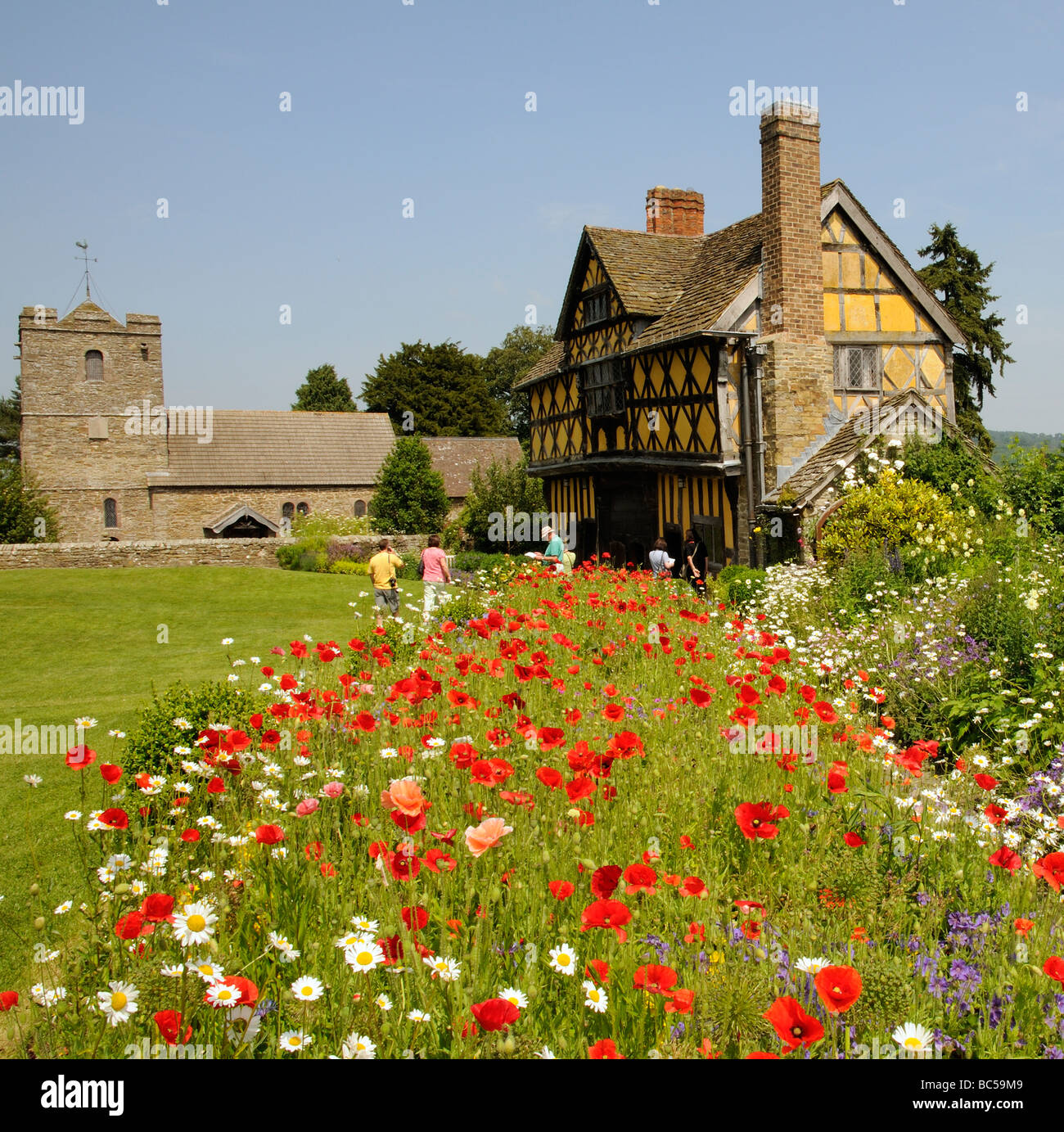 Stokesay castle hi-res stock photography and images - Alamy