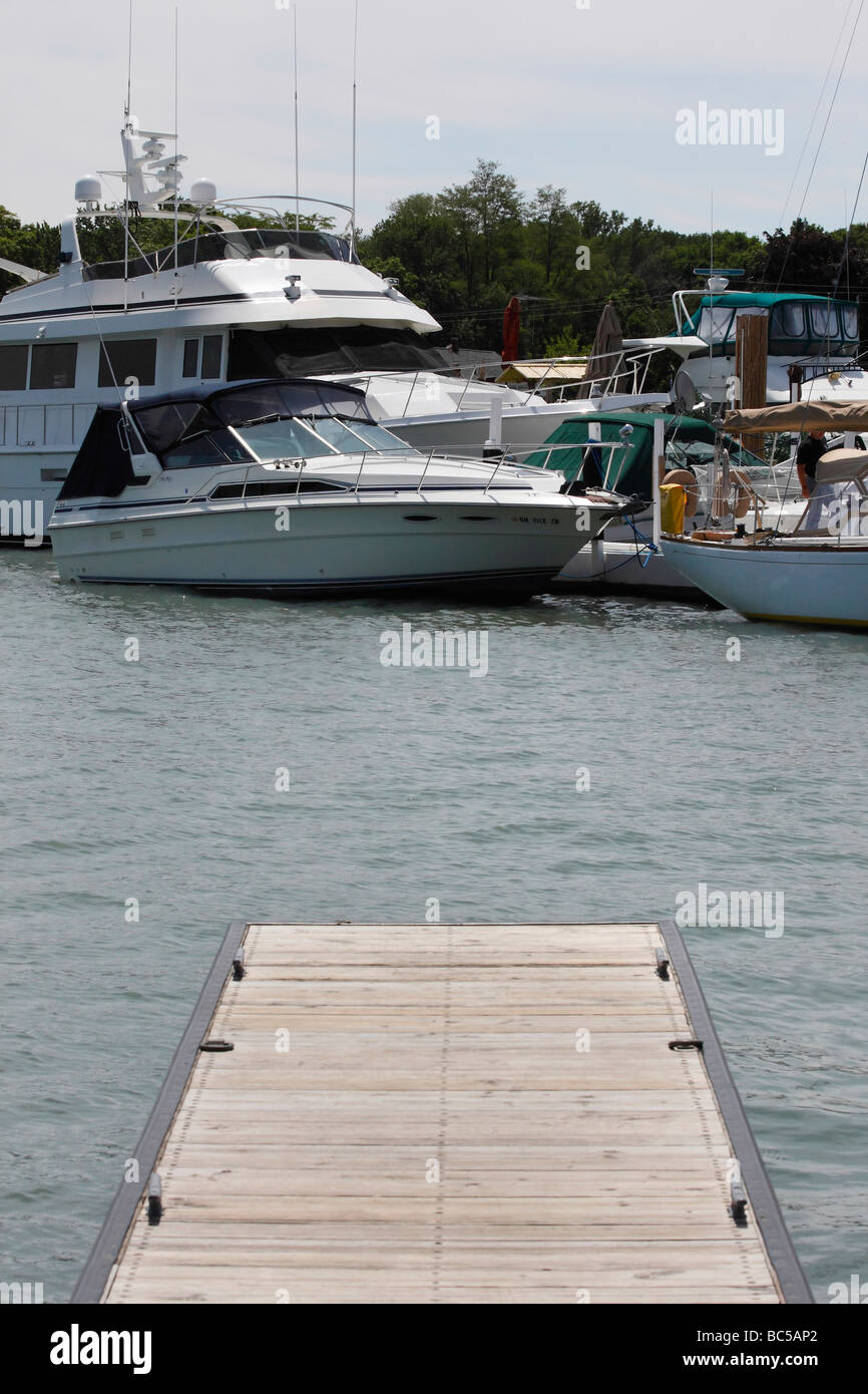 Ferry hi res hi-res stock photography and images - Alamy