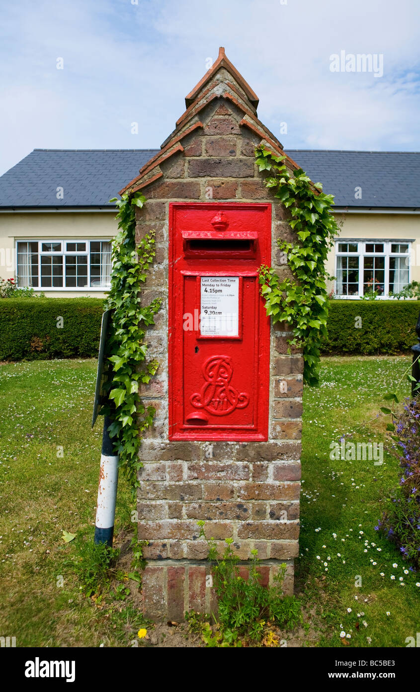 Village post box hi-res stock photography and images - Alamy