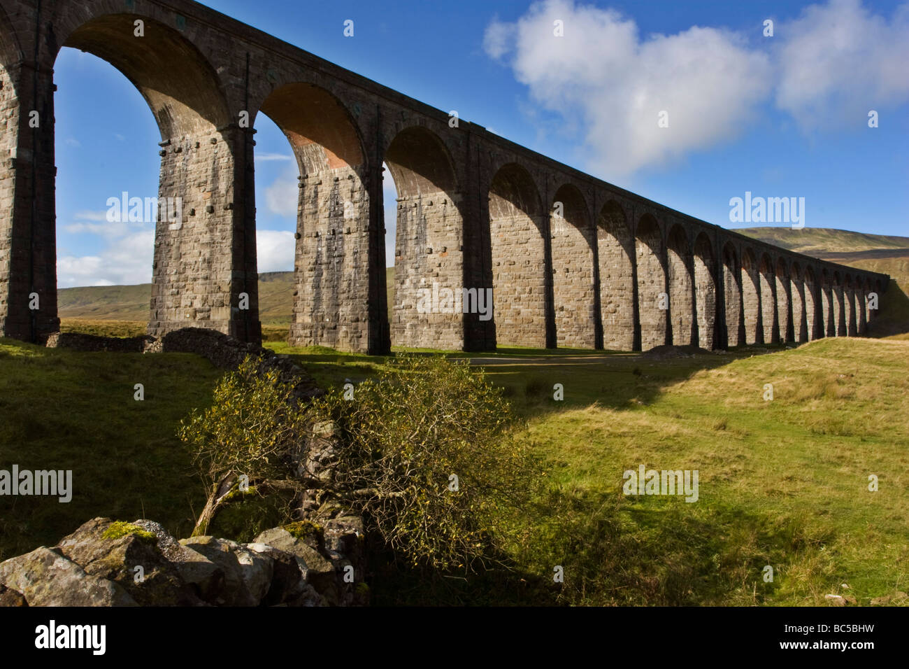 Ribblehead viaduct, Yorkshire Stock Photo - Alamy
