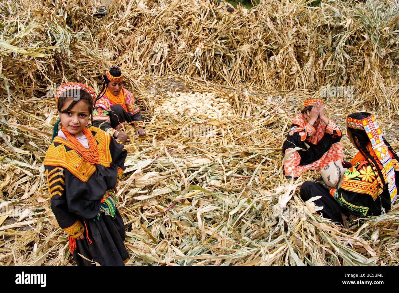Kalasha girl pakistan hi-res stock photography and images - Alamy