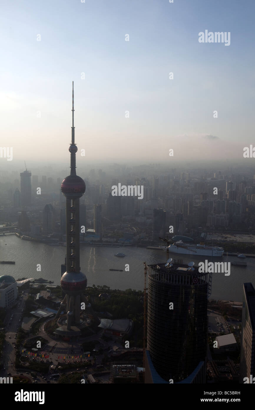 Smoggy shanghai china hi-res stock photography and images - Alamy