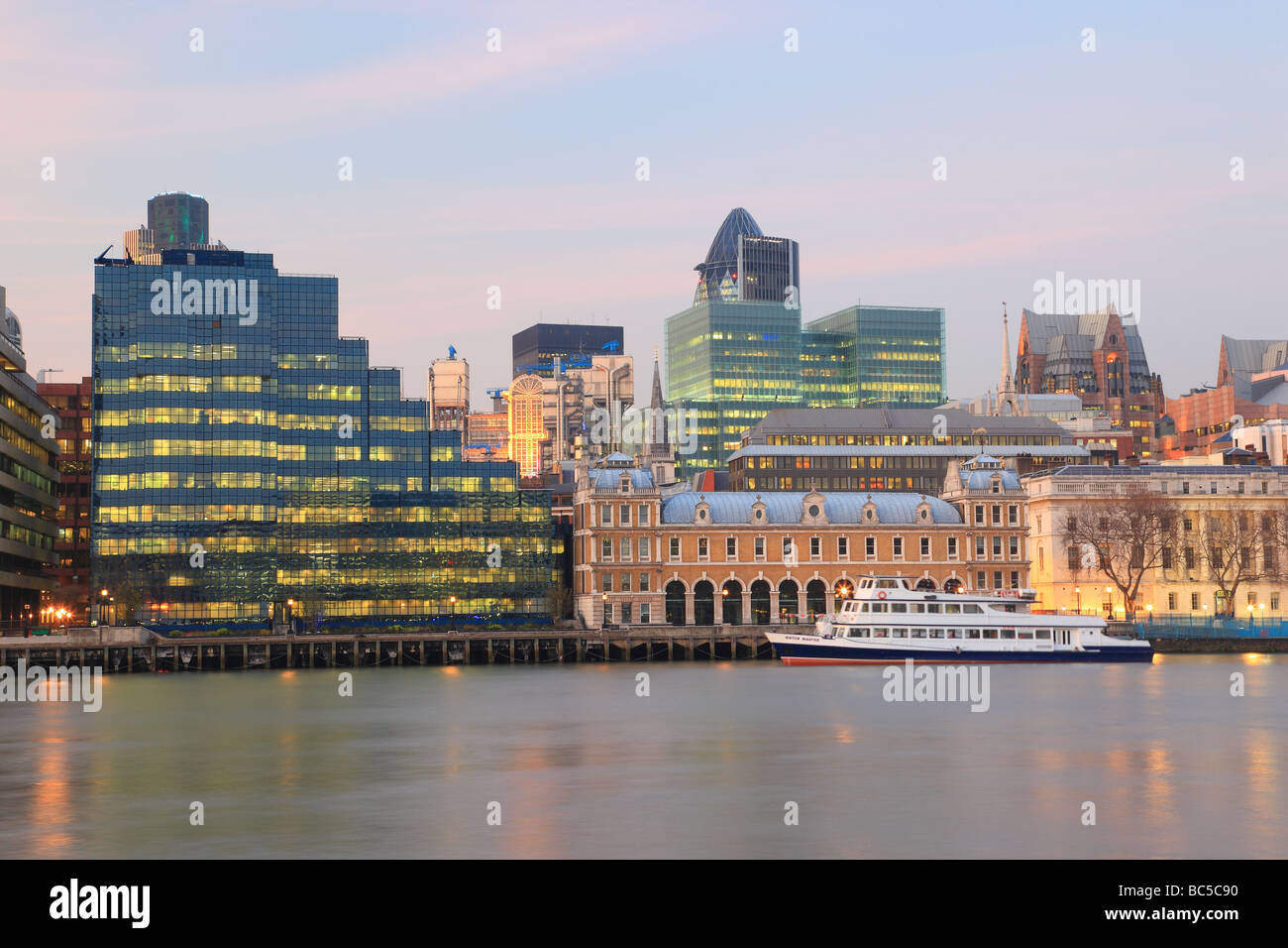 The Northern and Shell building and The old Billingsgate fish market ...