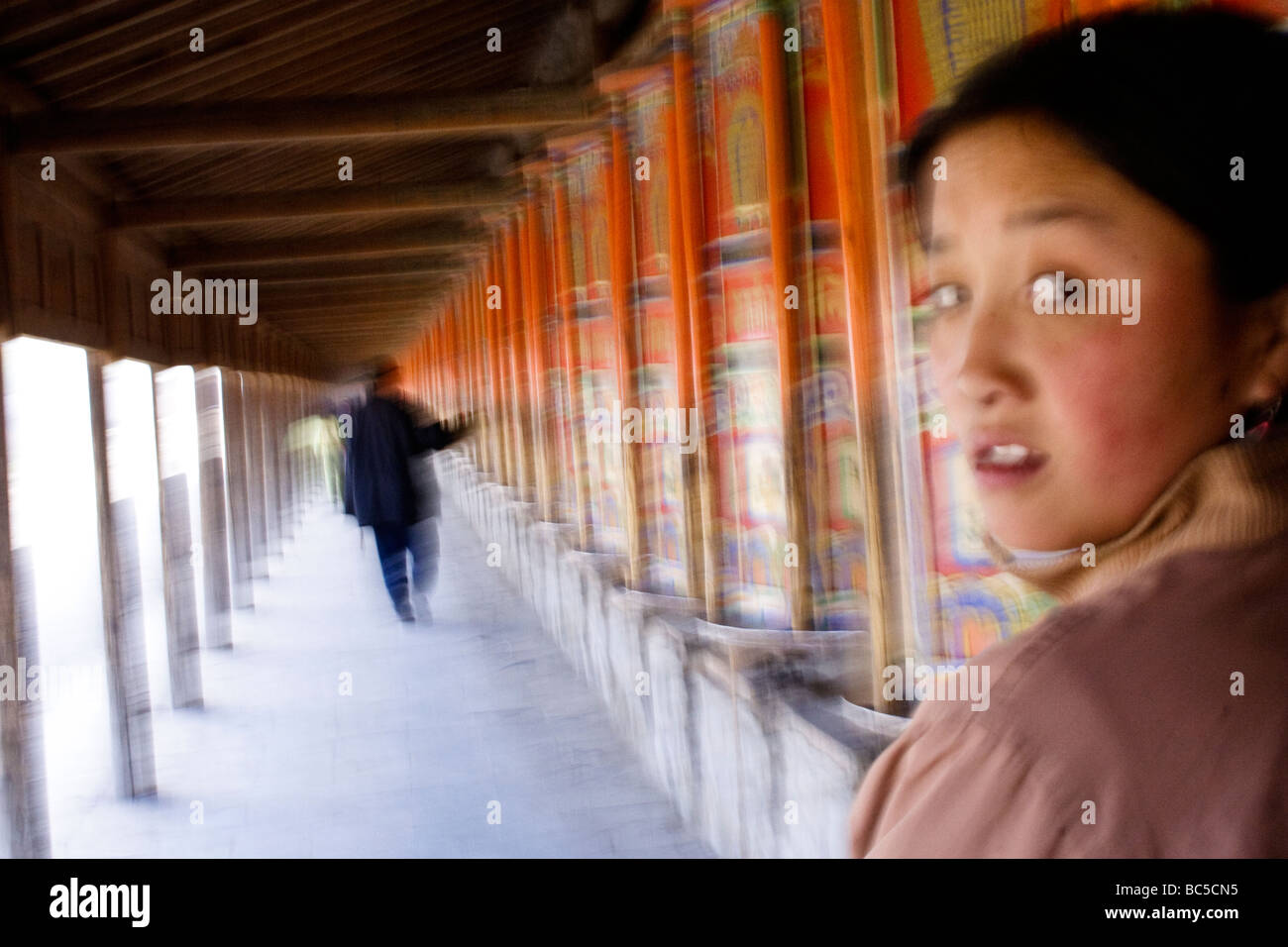 Tibetan pilgrim at the Labrang monastery, Xiahe, China Stock Photo - Alamy