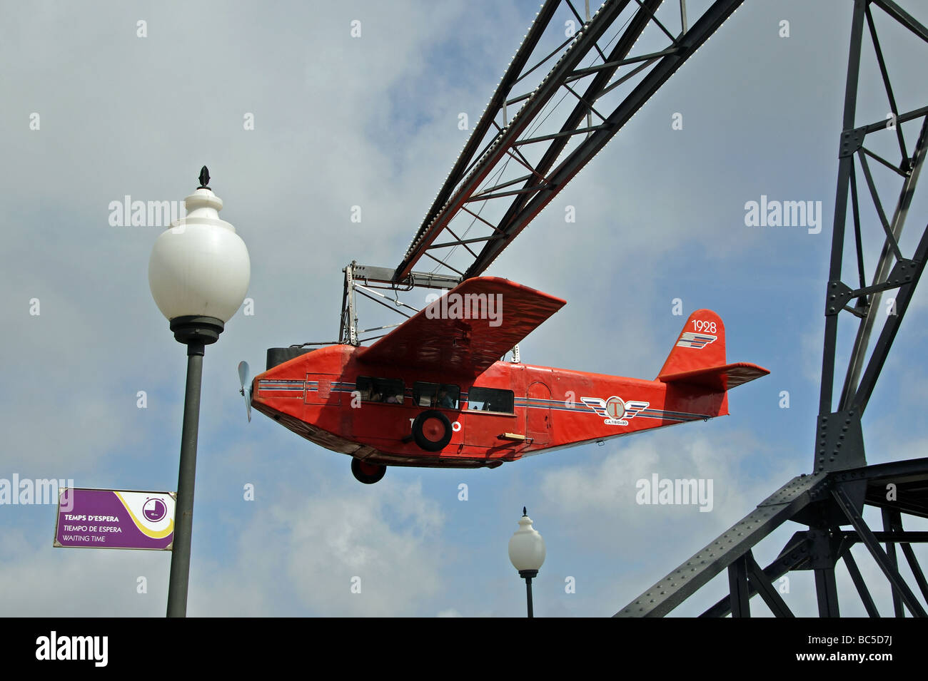 Double decker plane hi-res stock photography and images - Alamy