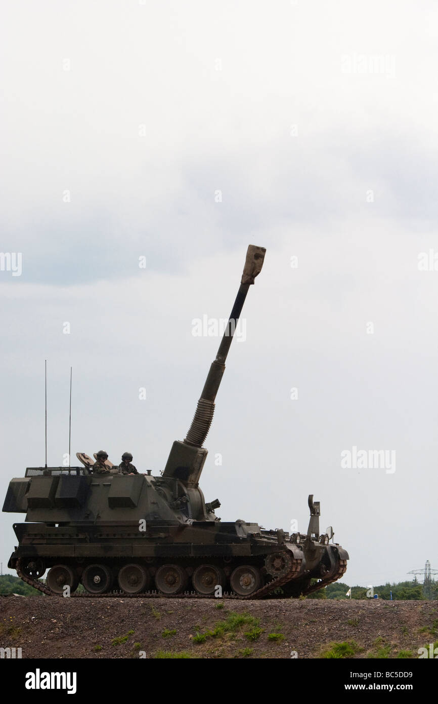 As90 tank hi-res stock photography and images - Alamy