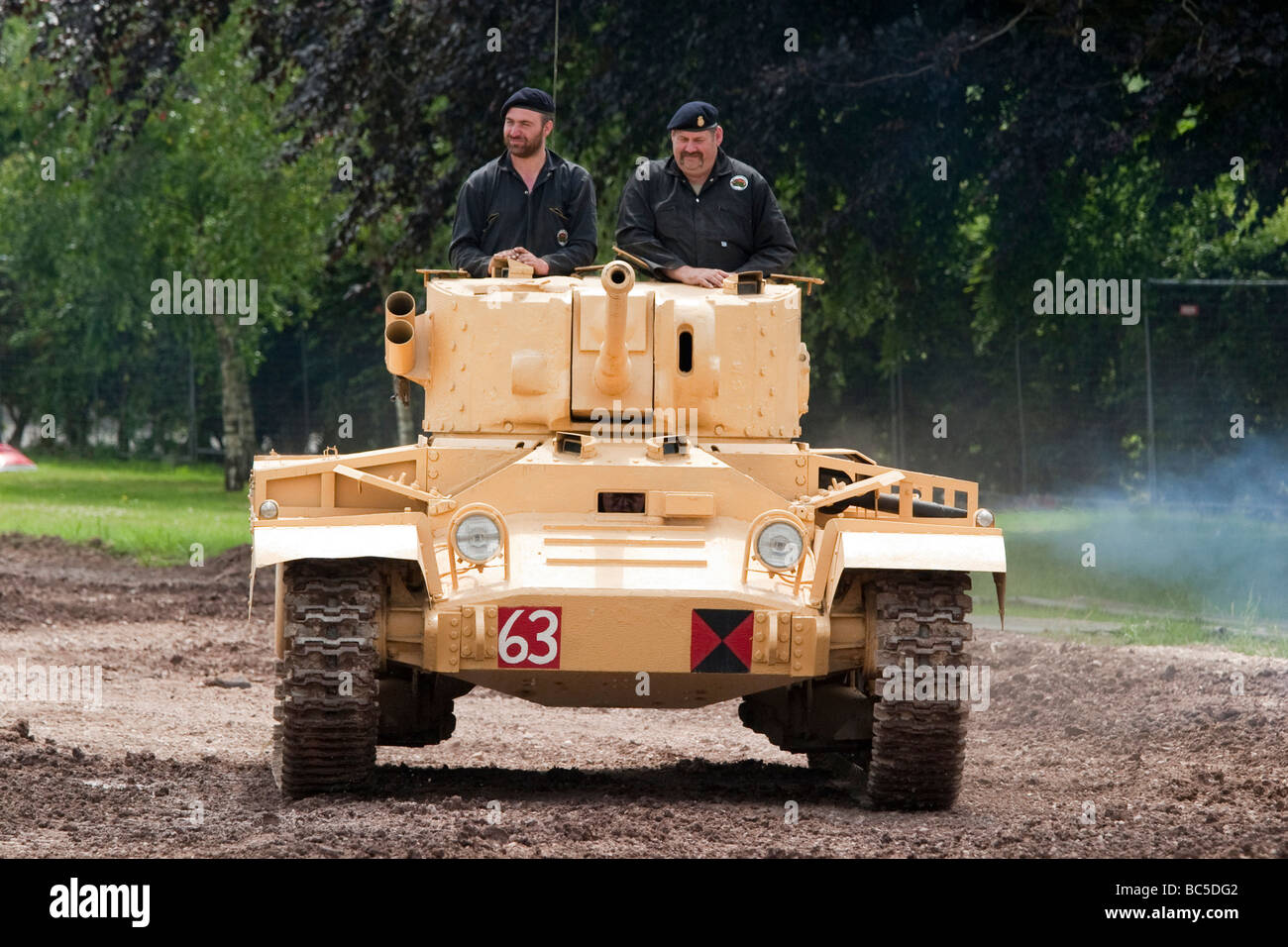 Valentine tank hi-res stock photography and images - Alamy