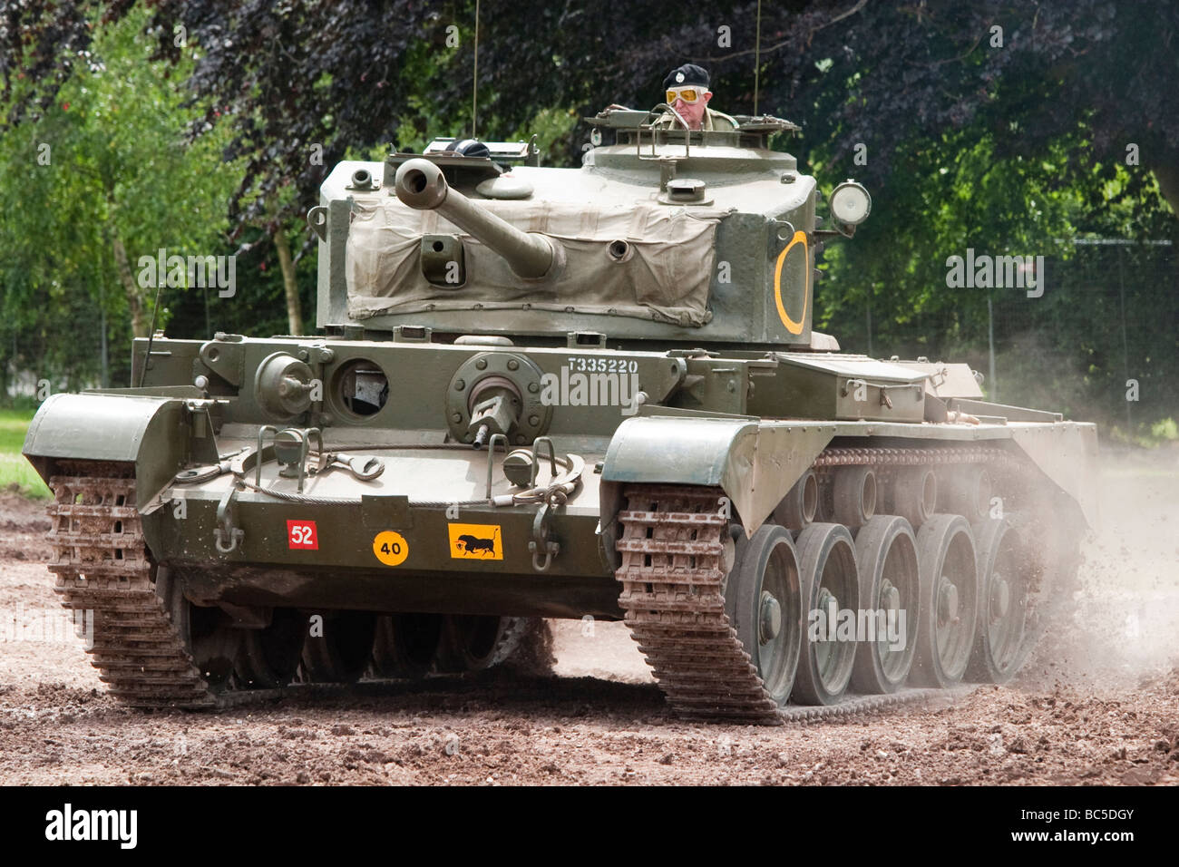 Churchill tank hi-res stock photography and images - Alamy