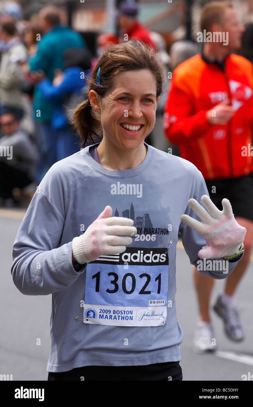 Marathon 2009 marathon runner in hi-res stock photography and images ...