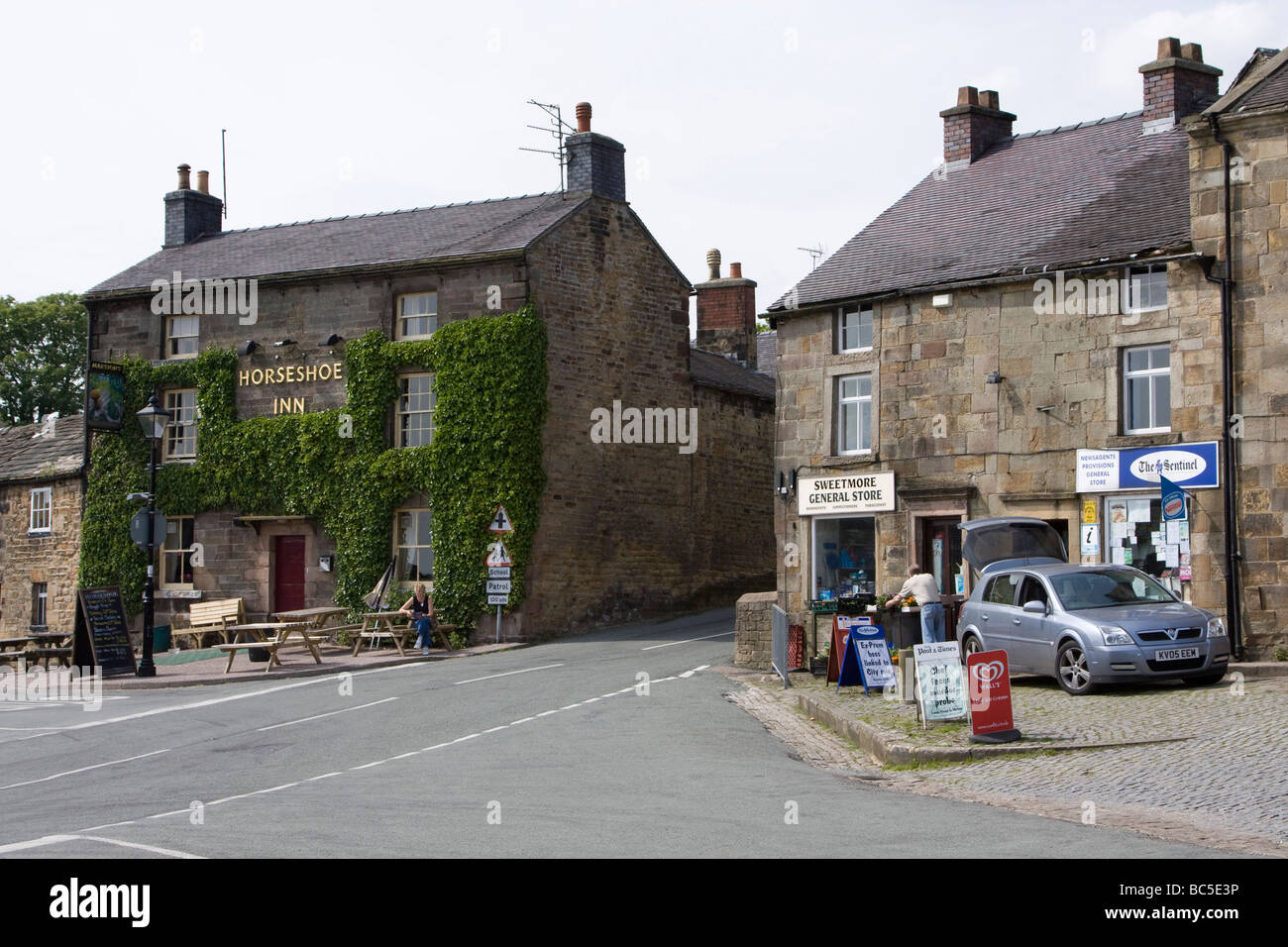 Longnor is a village in the Staffordshire Peak District, England Stock ...