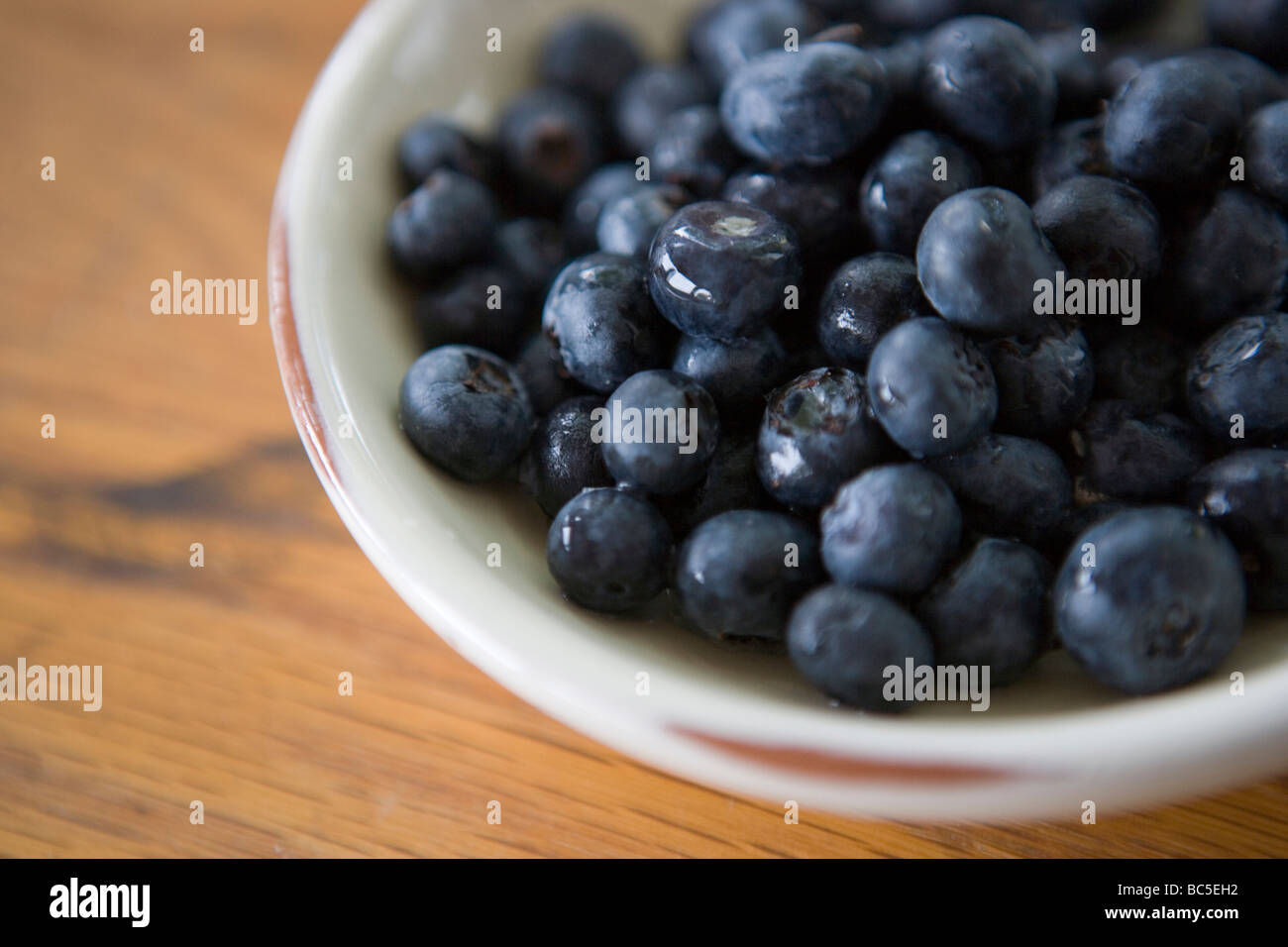 close of a bowl of blueberries Stock Photo - Alamy