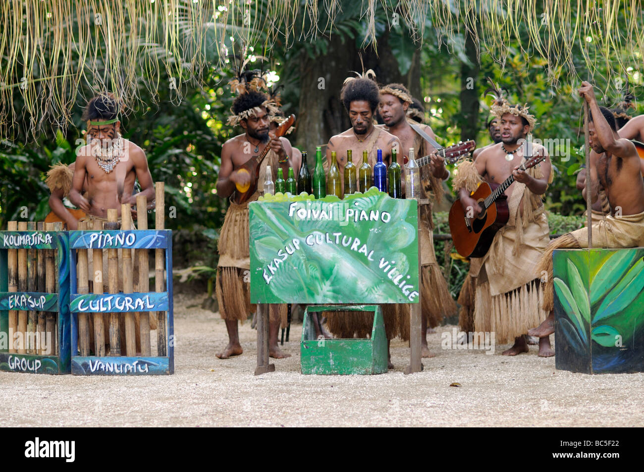 ekasup cultural village port vila vanuatu Stock Photo - Alamy