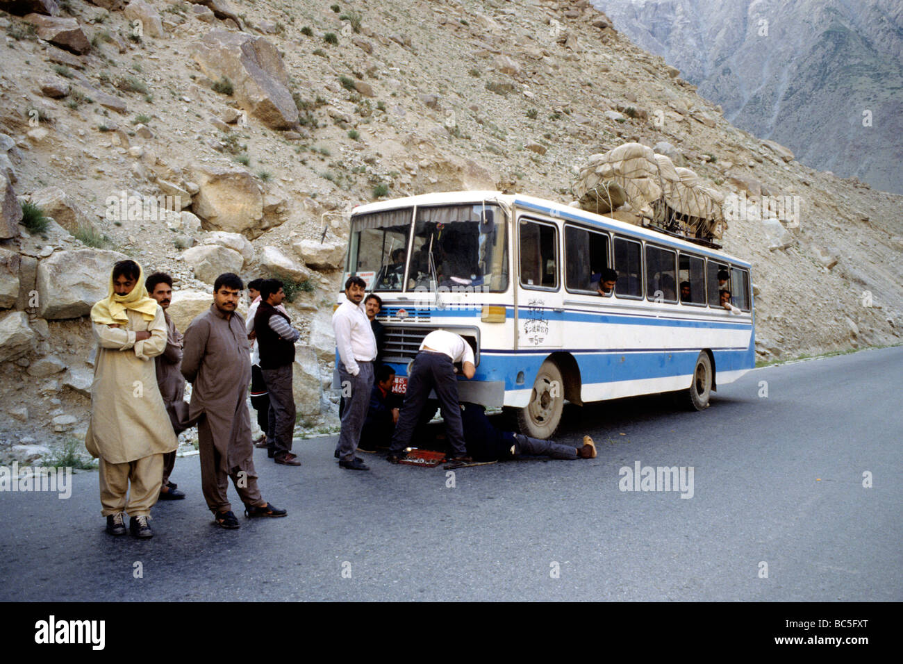 xinjiang china Pakistani travellers near The China s border with ...