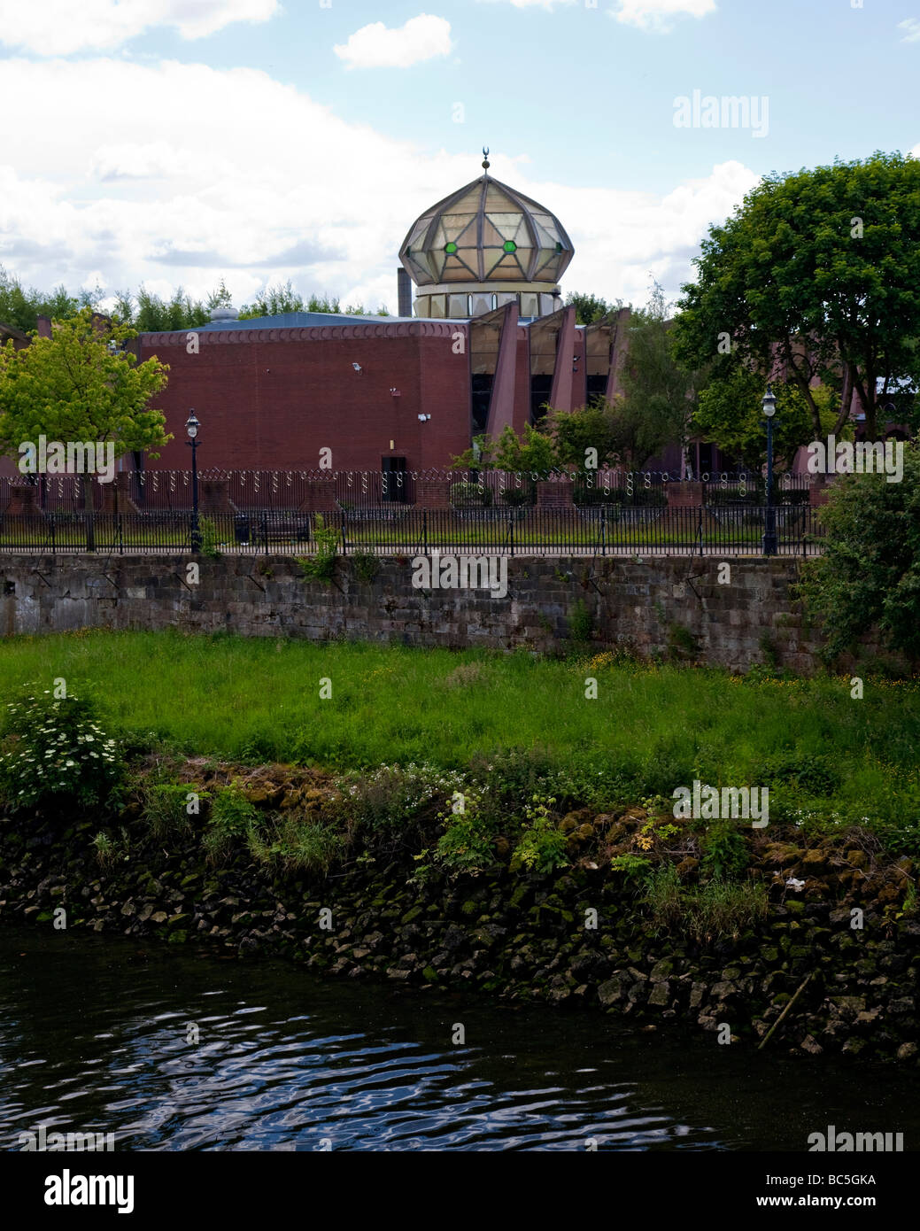 Glasgow Mosque and Islamic Centre in the Gorbals area of Glasgow, on ...