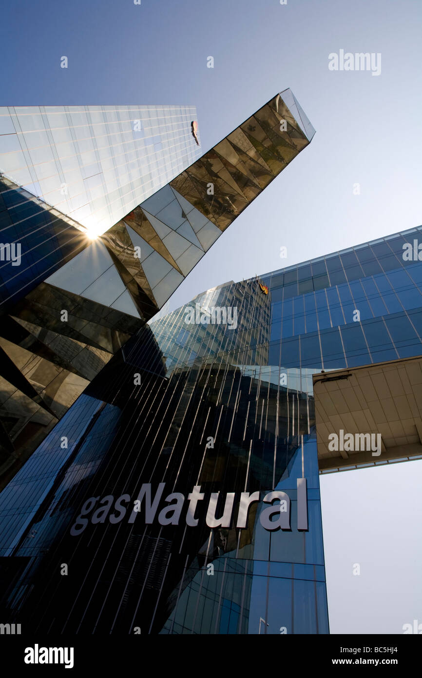 Natural Gas Company Tower / Torre de Gas Natural La Barceloneta ...