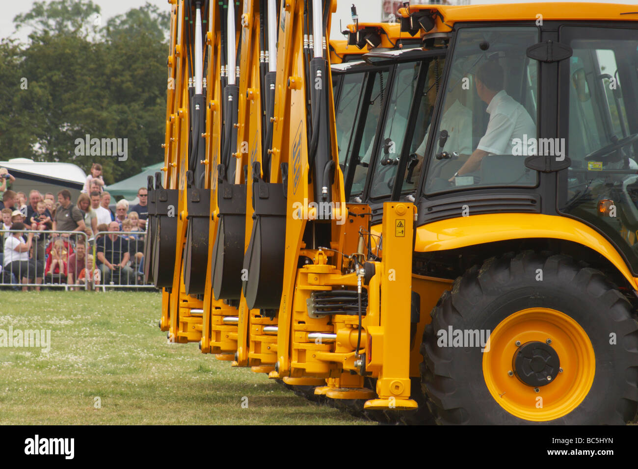 JCB 'dancing diggers' acrobatic display at the Derbyshire County Show ...