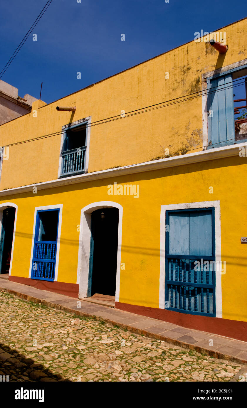 Old yellow building in colonial town of Trinidad Cuba Stock Photo - Alamy