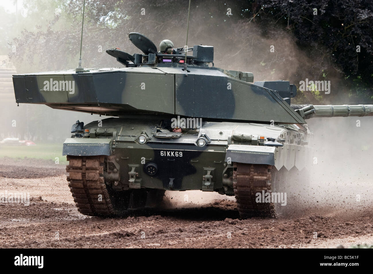 Challenger 2 tanks hi-res stock photography and images - Alamy