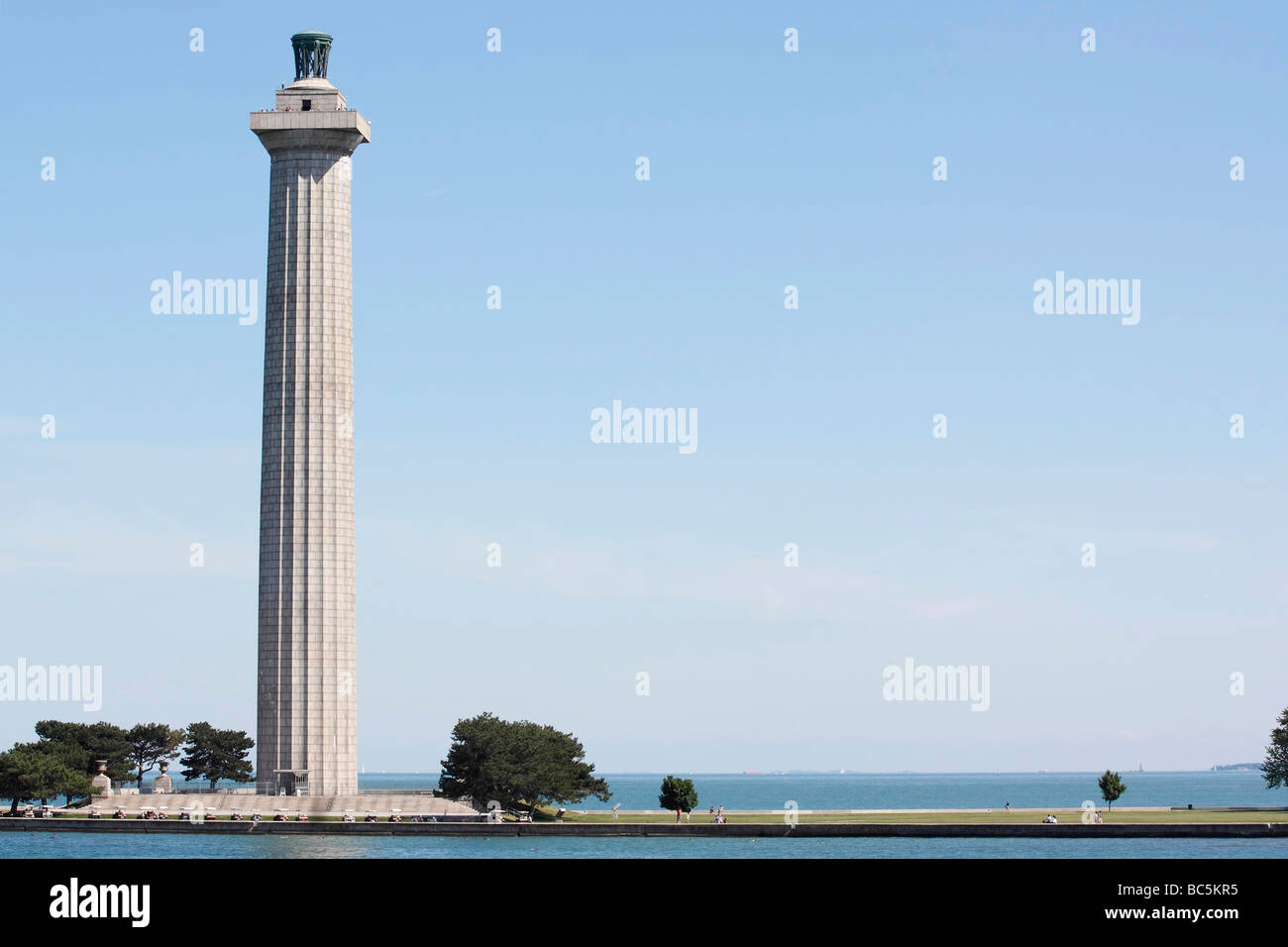 Oliver Perry Memorial Monument on Lake Erie island Put in Bay in Ohio ...