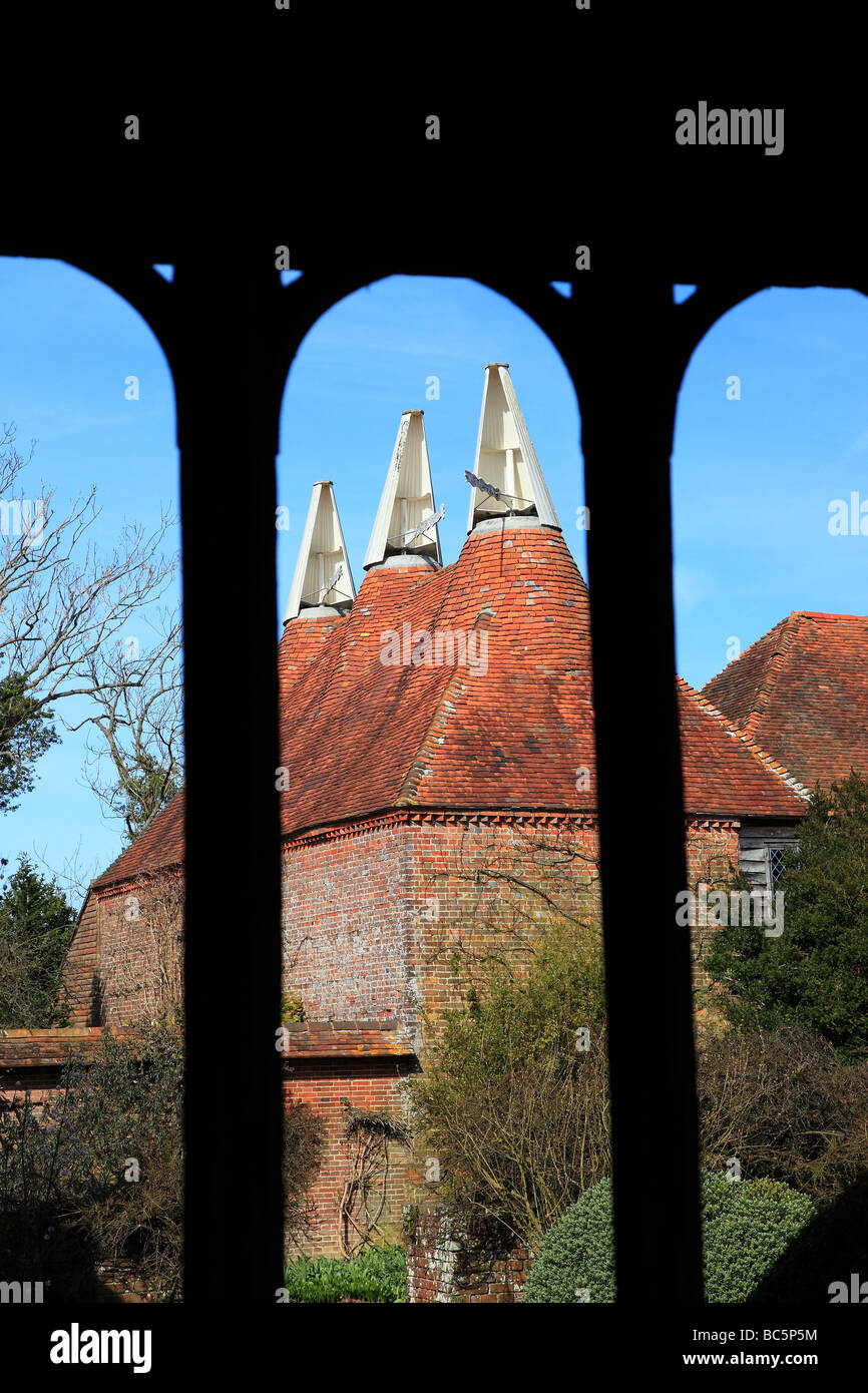 Great dixter garden hi-res stock photography and images - Alamy