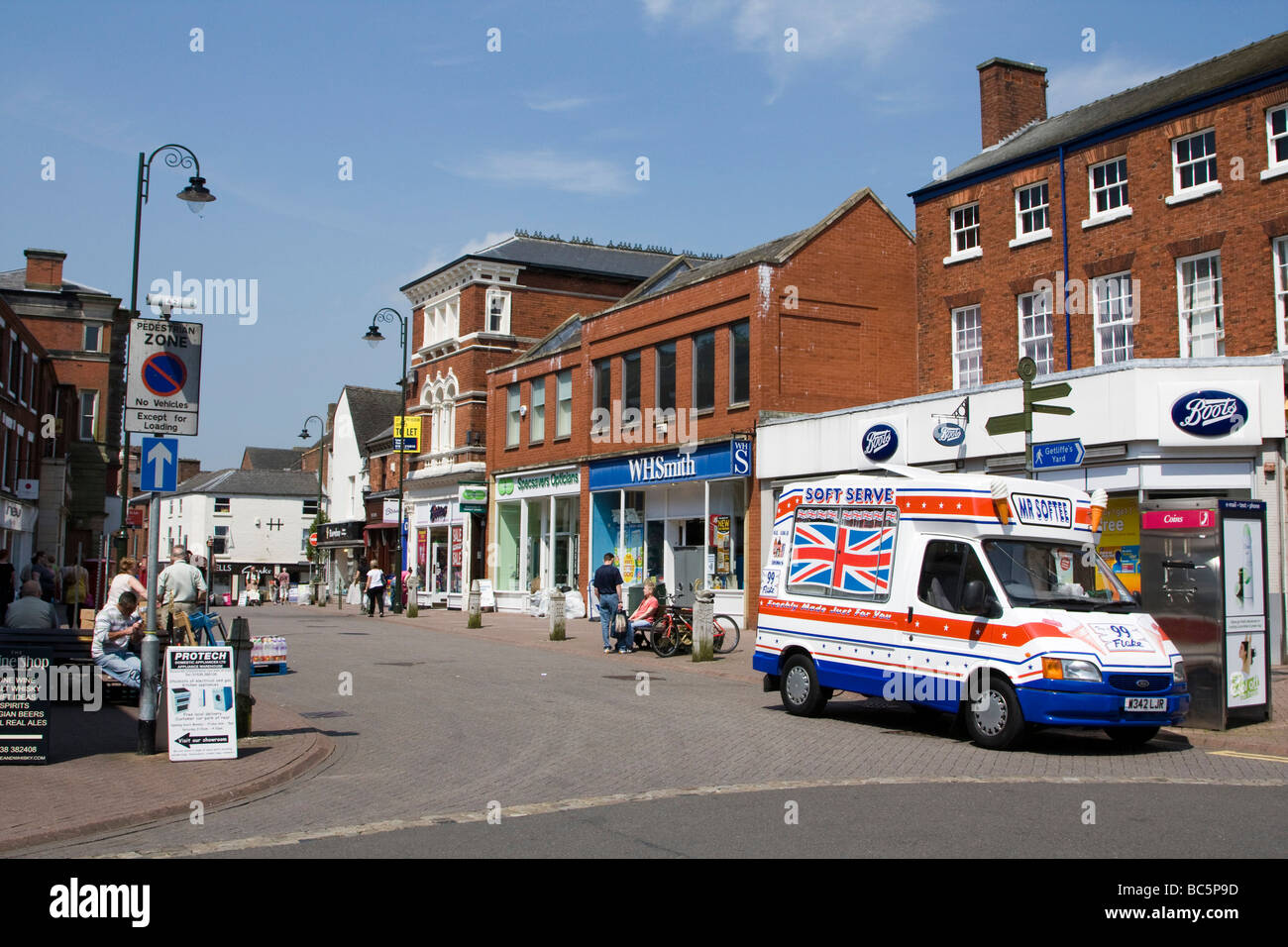Staffordshire england leek market hi-res stock photography and images ...