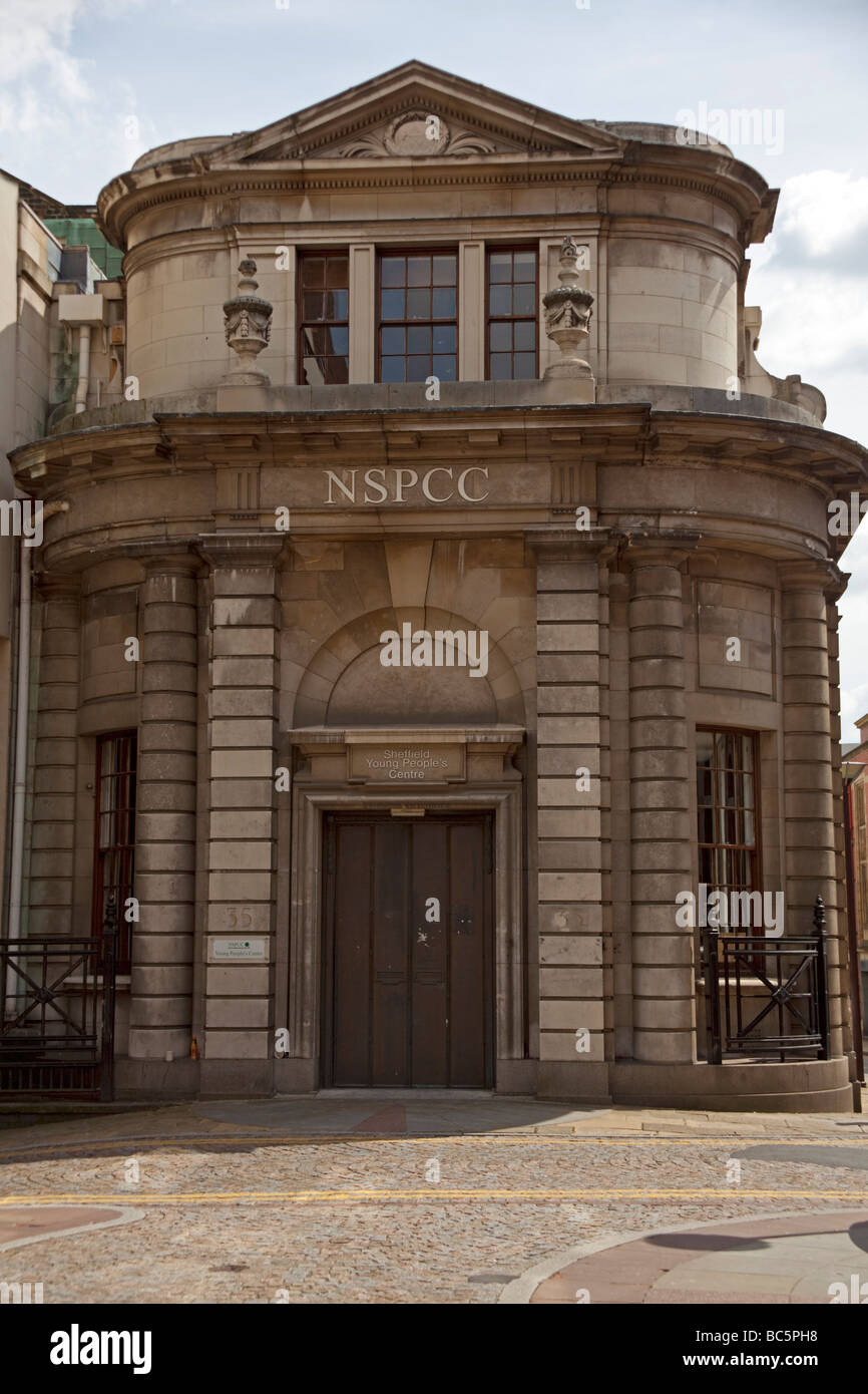 Nspcc hi-res stock photography and images - Alamy