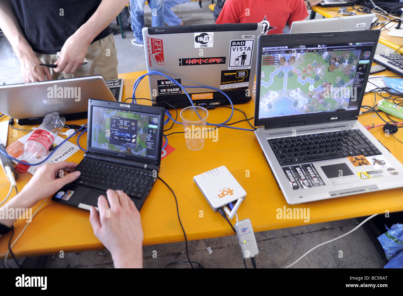 Hackers computer hi-res stock photography and images - Alamy