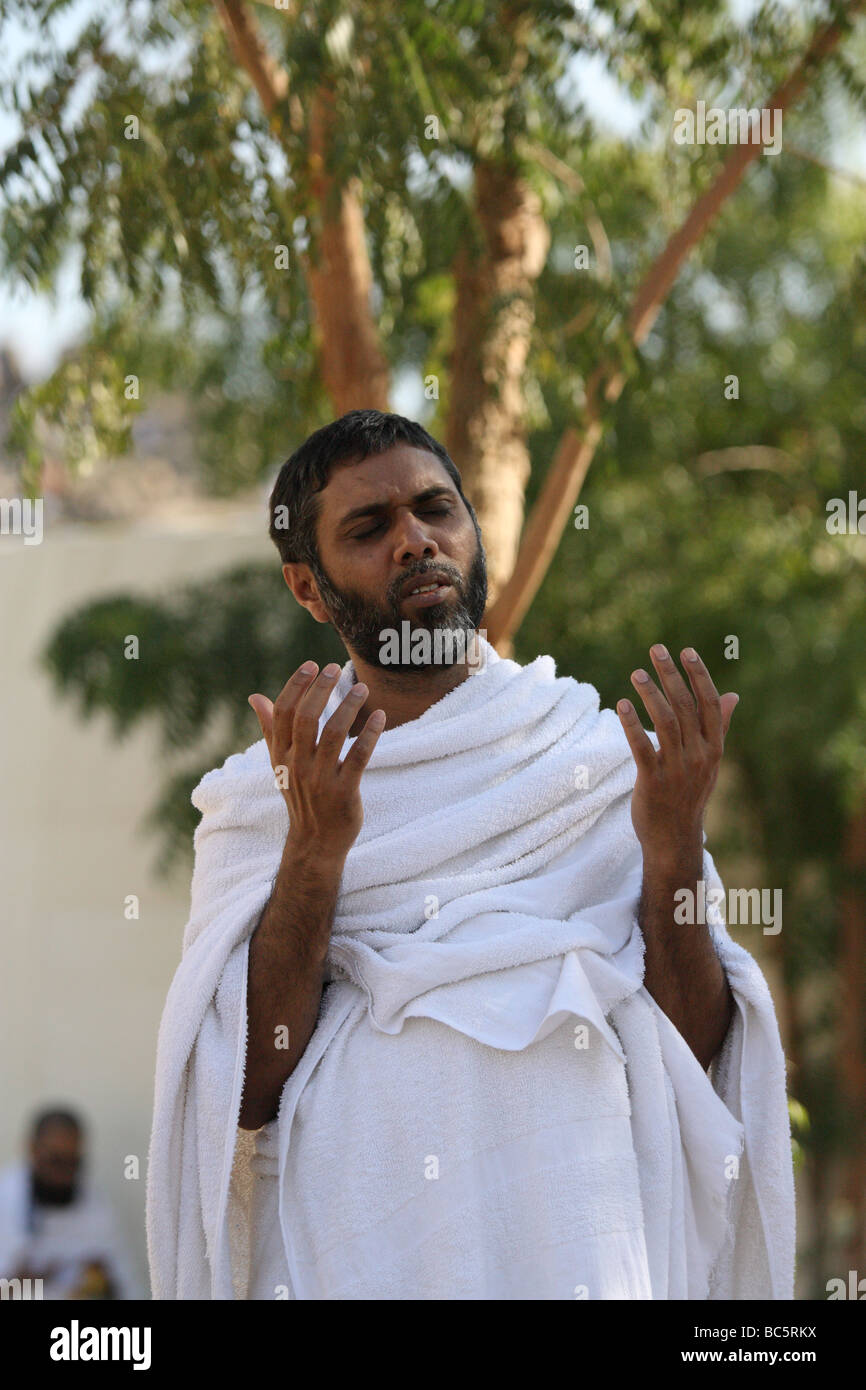 Hajj Clothes For Men