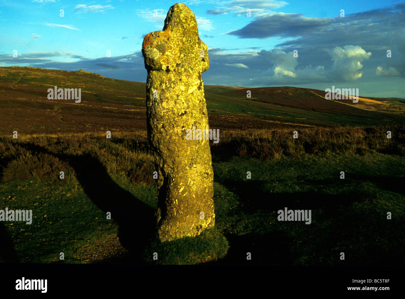 Evening cross hi-res stock photography and images - Alamy