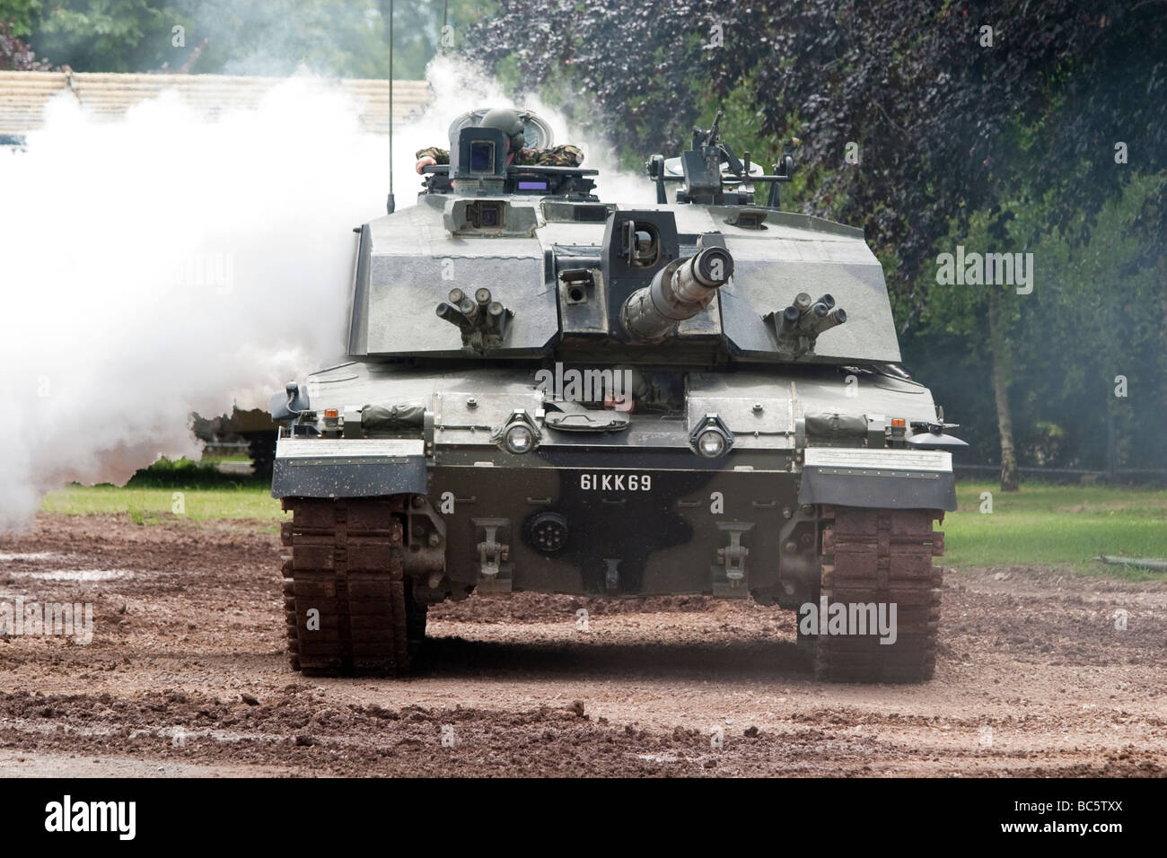 Smoke screen tank hi-res stock photography and images - Alamy