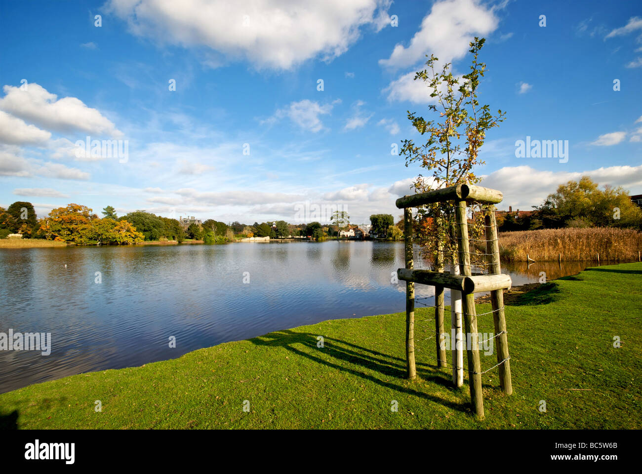 Beaulieu lake hi-res stock photography and images - Alamy